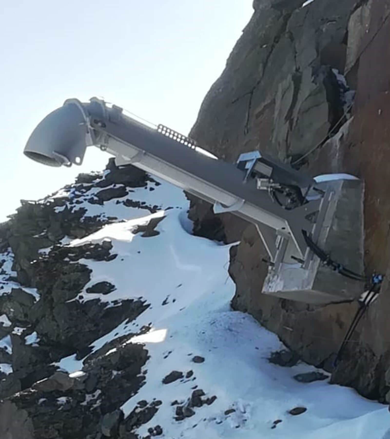MND Safety: remote security without explosives in Europe's highest station