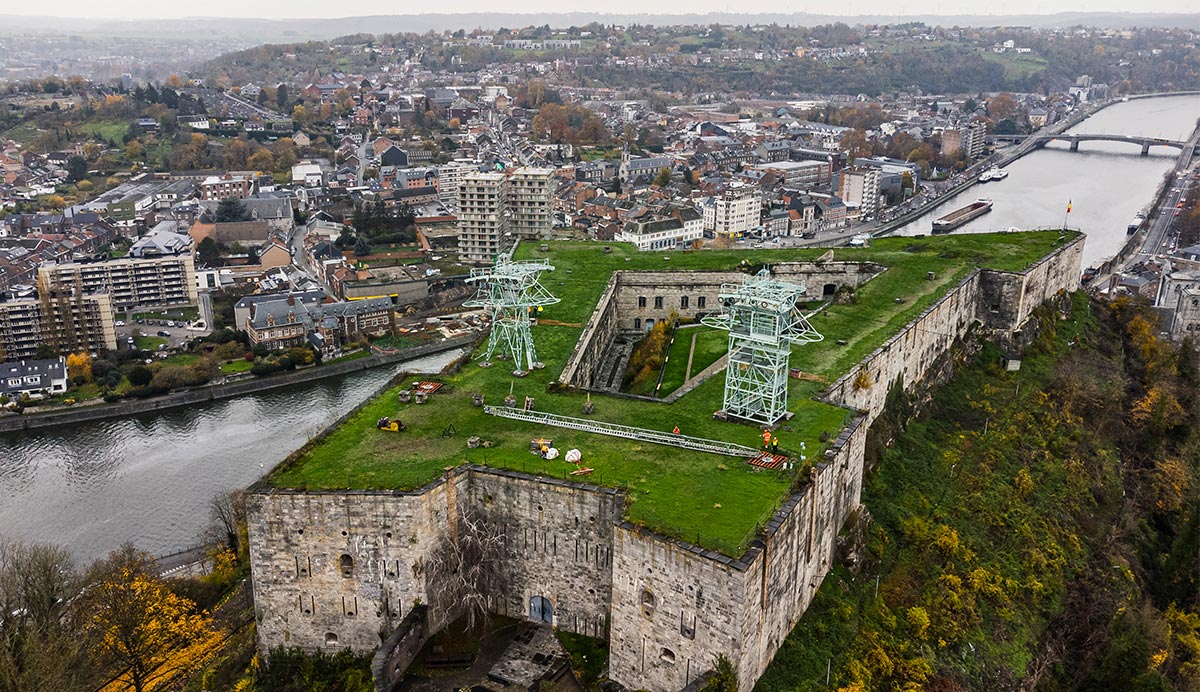 Huy cable car: helicopter transport of materials | MND