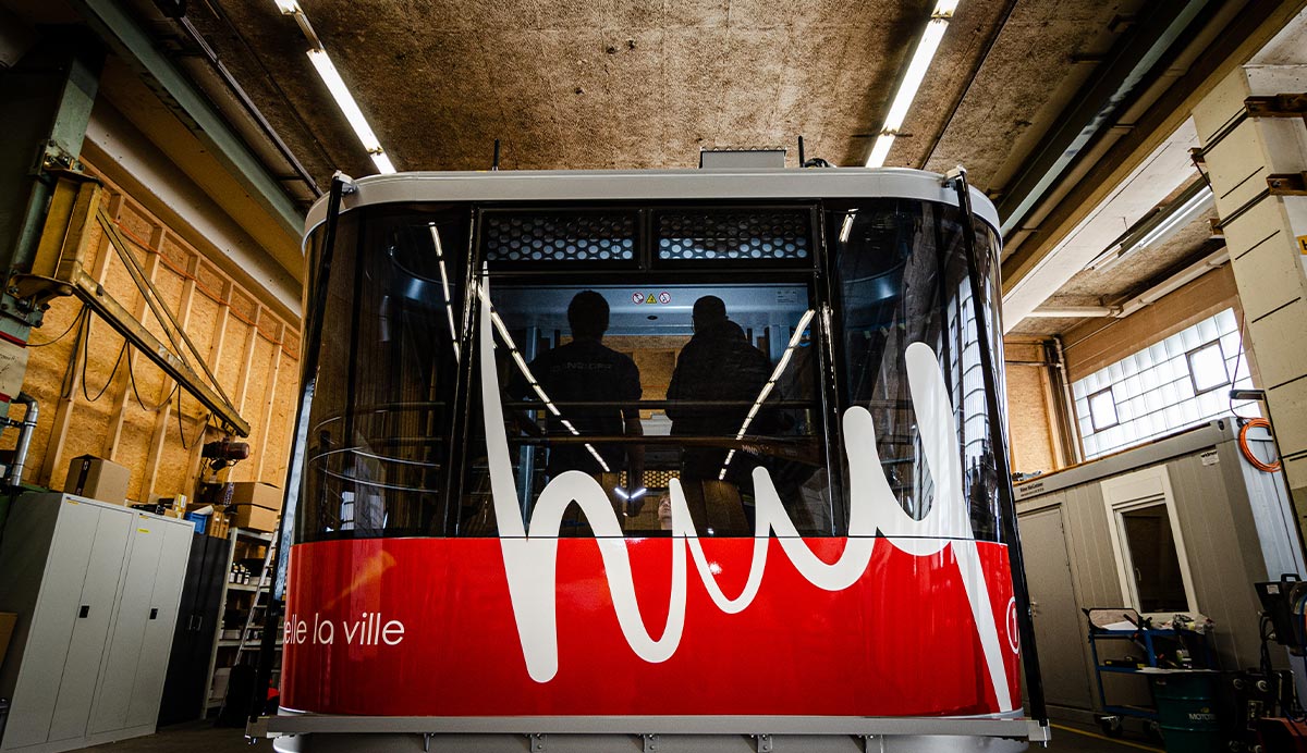 Unveiling of Huy cable car cabins | MND