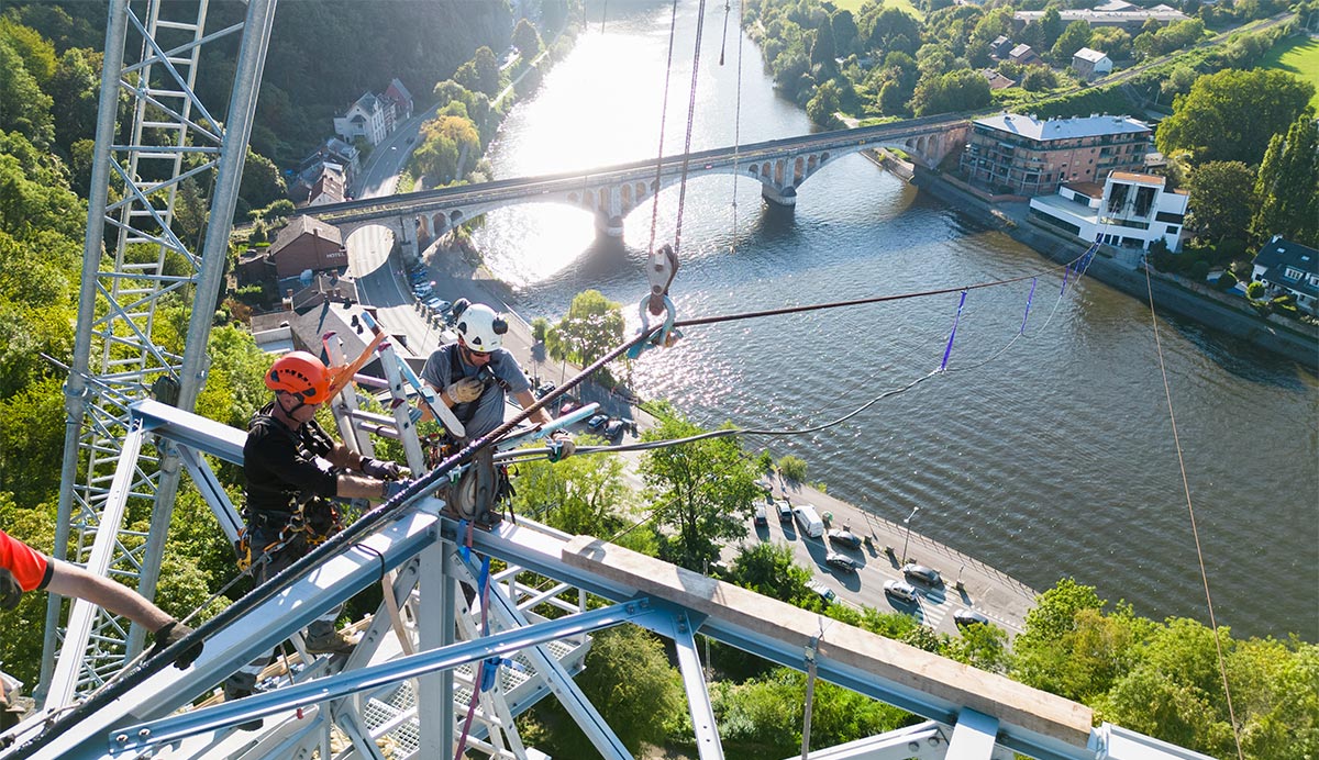 Huy cable car: cables unwinding and tensioning | MND